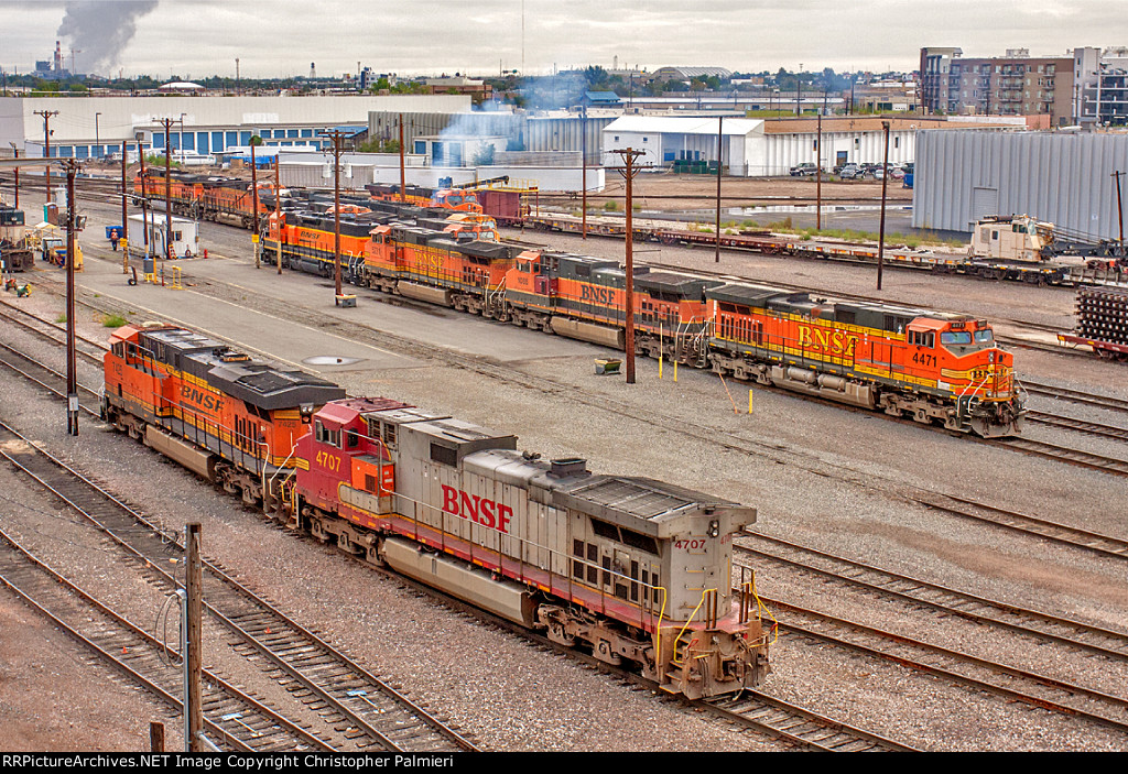 BNSF 4707